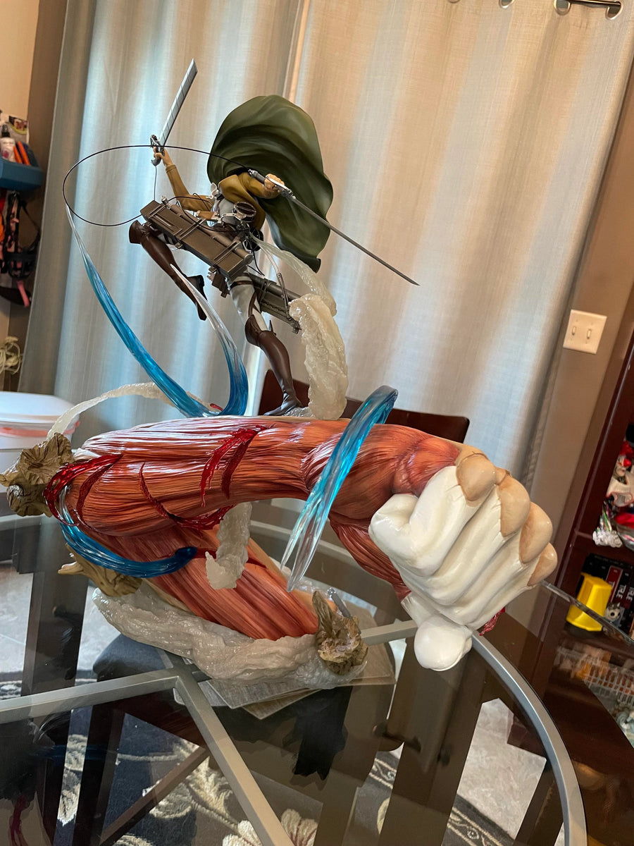 FigureArt Store- Levi Vs Female Titan- Anime Figure